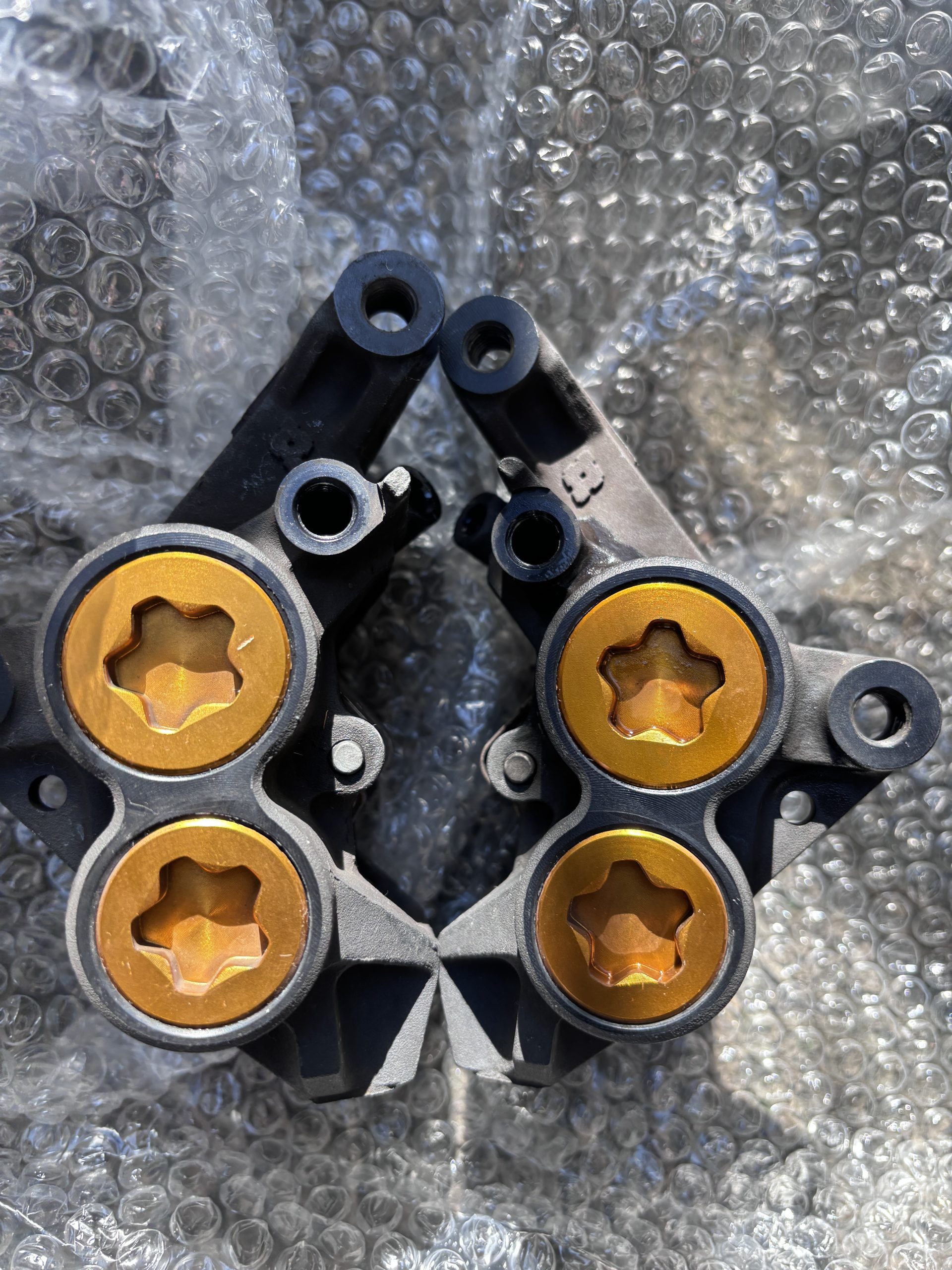 金MOSキャリパーのオーバーホール＆V-MAXに取り付け | Hiroiro