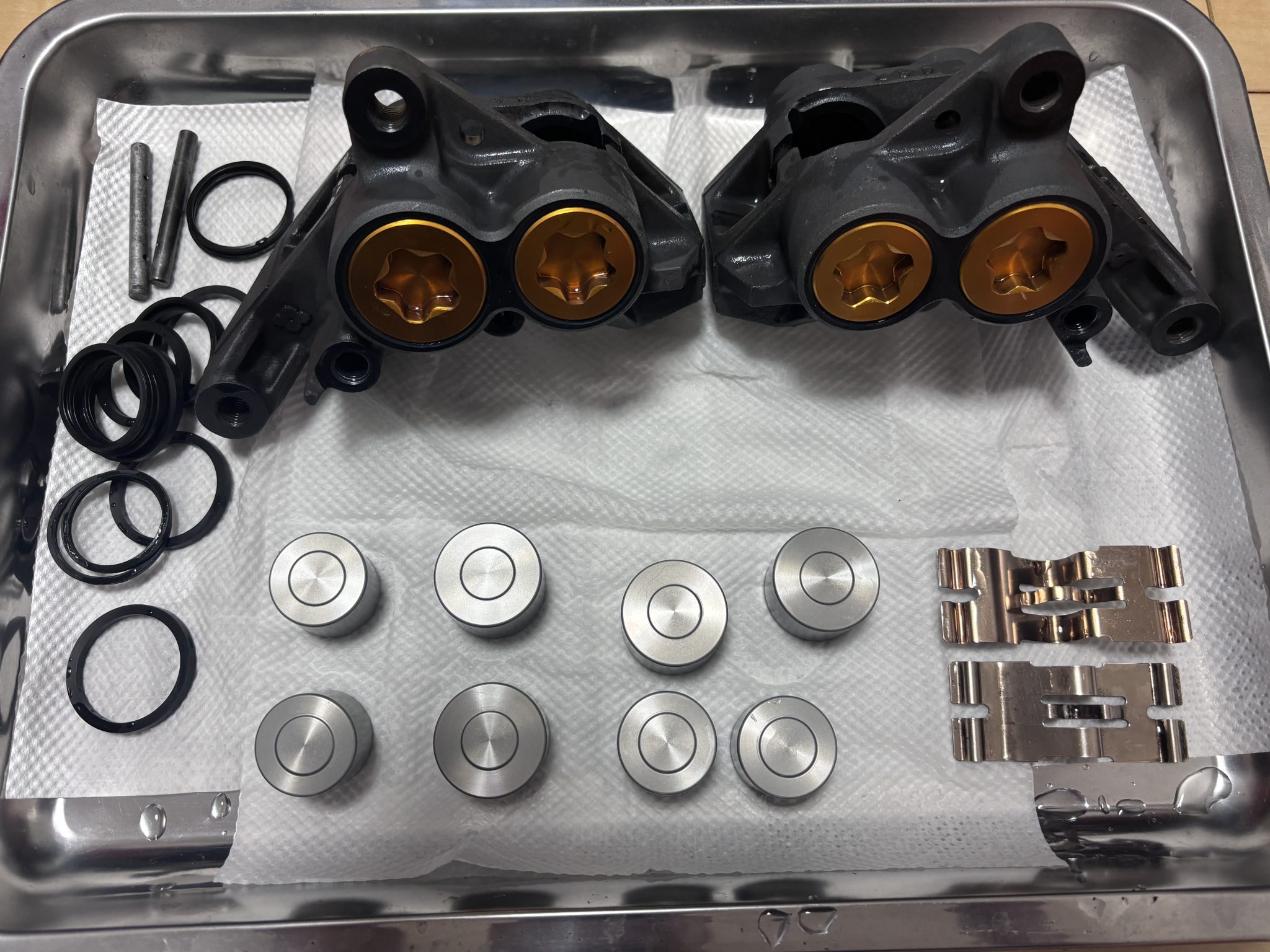 金MOSキャリパーのオーバーホール＆V-MAXに取り付け | Hiroiro